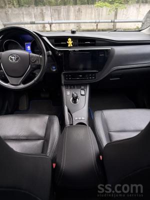 Balts Toyota Auris 2016 Rīga, ar dzinēja tilpumu 1.80 L un nobraukumu 179 tūkst. km par 9900 €, foto 9 vietnē AUTOMOTO.COM.LV