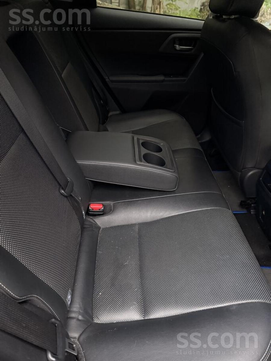 Balts Toyota Auris 2016 Rīga, ar dzinēja tilpumu 1.80 L un nobraukumu 179 tūkst. km par 9900 €, foto 10 vietnē AUTOMOTO.COM.LV