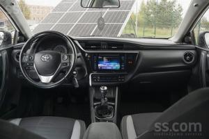 Balts Toyota Auris 2017 Rīga, ar dzinēja tilpumu 1.40 L un nobraukumu 304 tūkst. km par 7690 €, foto 10 vietnē AUTOMOTO.COM.LV
