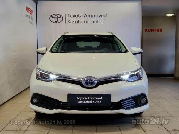 Balts Toyota Auris 2017 Tallina, ar dzinēja tilpumu 1.80 L un nobraukumu 154 tūkst. km par 11990 €, foto 5 vietnē AUTOMOTO.COM.LV