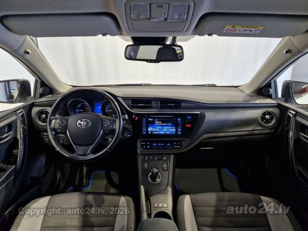 Balts Toyota Auris 2017 Tallina, ar dzinēja tilpumu 1.80 L un nobraukumu 154 tūkst. km par 11990 €, foto 8 vietnē AUTOMOTO.COM.LV