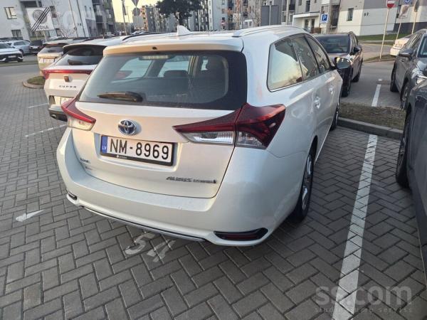 Balts Toyota Auris 2017 Rīga, ar dzinēja tilpumu 1.80 L un nobraukumu 125 tūkst. km par 12200 €, foto 2 vietnē AUTOMOTO.COM.LV