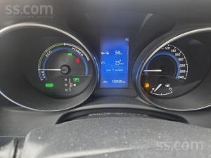 Balts Toyota Auris 2017 Rīga, ar dzinēja tilpumu 1.80 L un nobraukumu 125 tūkst. km par 12200 €, foto 5 vietnē AUTOMOTO.COM.LV