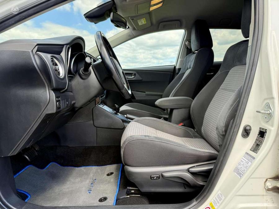 Balts Toyota Auris 2017 Vilkaviškis, ar dzinēja tilpumu 1.80 L un nobraukumu 242 tūkst. km par 10700 €, foto 10 vietnē AUTOMOTO.COM.LV
