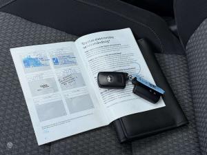 Balts Toyota Auris 2017 Vilkaviškis, ar dzinēja tilpumu 1.80 L un nobraukumu 242 tūkst. km par 10700 €, foto 24 vietnē AUTOMOTO.COM.LV
