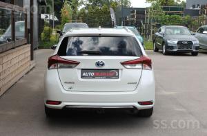 Balts Toyota Auris 2017 Rīga, ar dzinēja tilpumu 1.80 L un nobraukumu 0 tūkst. km par 8890 €, foto 8 vietnē AUTOMOTO.COM.LV