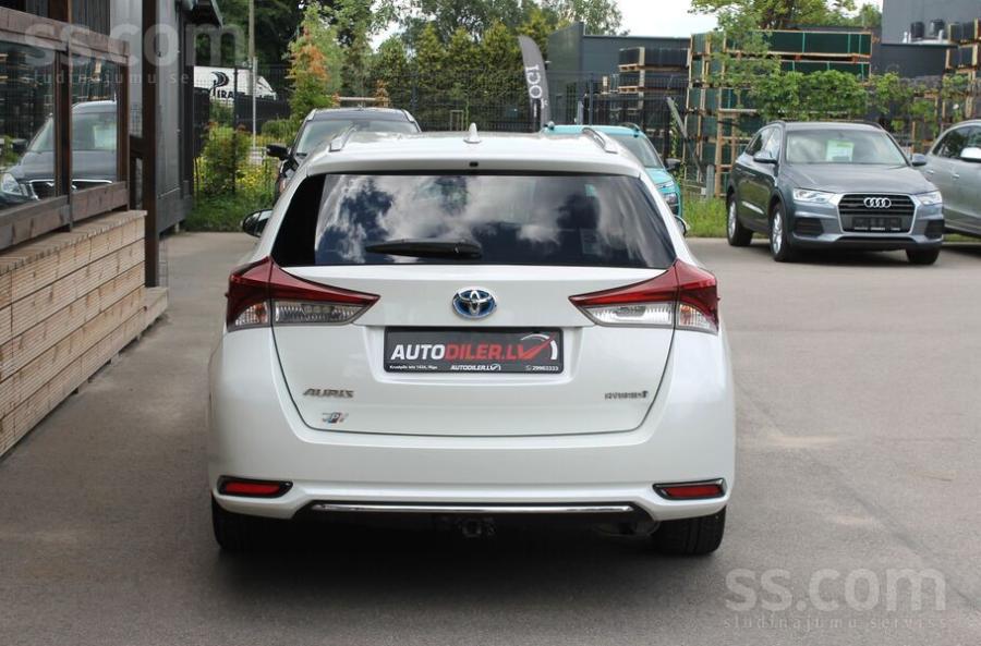 Balts Toyota Auris 2017 Rīga, ar dzinēja tilpumu 1.80 L un nobraukumu 0 tūkst. km par 8890 €, foto 8 vietnē AUTOMOTO.COM.LV