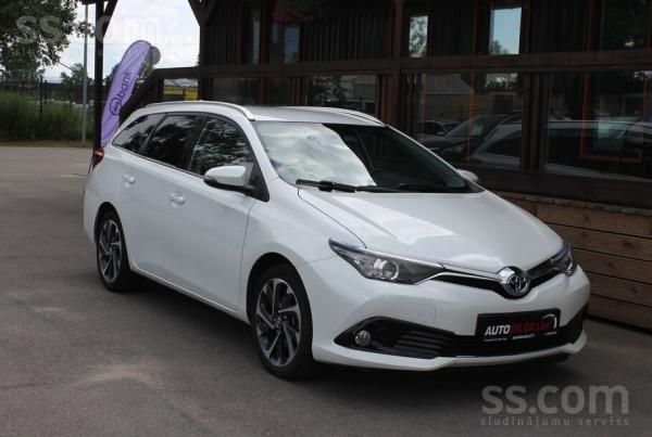 Balts Toyota Auris 2017 Rīga, ar dzinēja tilpumu 1.80 L un nobraukumu 0 tūkst. km par 8890 €, foto 9 vietnē AUTOMOTO.COM.LV