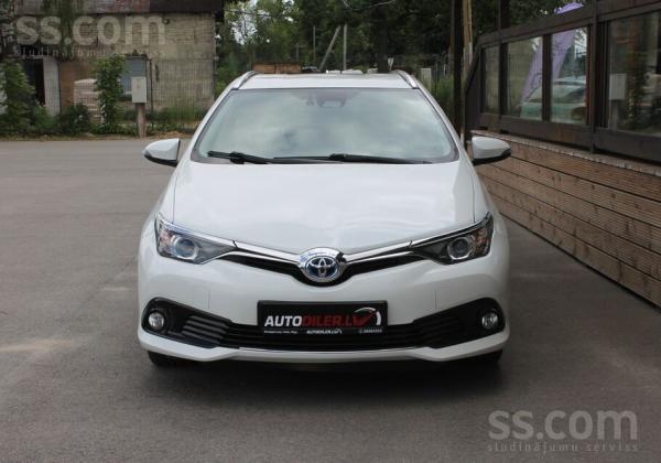 Balts Toyota Auris 2017 Rīga, ar dzinēja tilpumu 1.80 L un nobraukumu 0 tūkst. km par 8890 €, foto 10 vietnē AUTOMOTO.COM.LV