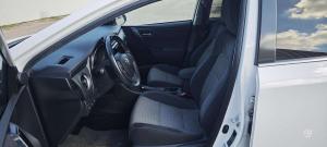 White Toyota Auris 2017 in Utena, with an engine capacity of 1.20 L and mileage of 191 thousand km for 7450 €, photo 11 on AUTOMOTO.COM.LV