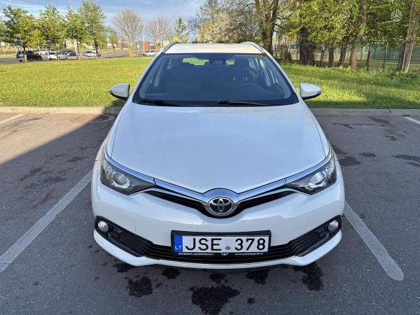 Balts Toyota Auris 2017 Klaipėda, ar dzinēja tilpumu 1.36 L un nobraukumu 264 tūkst. km par 7200 €, foto 3 vietnē AUTOMOTO.COM.LV
