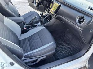 Balts Toyota Auris 2017 Klaipėda, ar dzinēja tilpumu 1.36 L un nobraukumu 264 tūkst. km par 7200 €, foto 10 vietnē AUTOMOTO.COM.LV