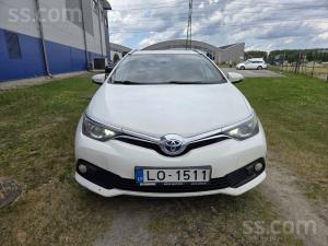 Balts Toyota Auris 2018 Rīga, ar dzinēja tilpumu 1.80 L un nobraukumu 285 tūkst. km par 8500 €, foto 4 vietnē AUTOMOTO.COM.LV