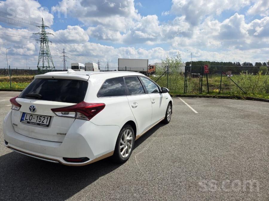 Balts Toyota Auris 2018 Rīga, ar dzinēja tilpumu 1.80 L un nobraukumu 290 tūkst. km par 8100 €, foto 6 vietnē AUTOMOTO.COM.LV
