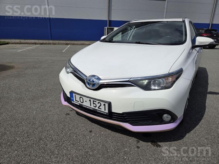 Balts Toyota Auris 2018 Rīga, ar dzinēja tilpumu 1.80 L un nobraukumu 290 tūkst. km par 8100 €, foto 7 vietnē AUTOMOTO.COM.LV