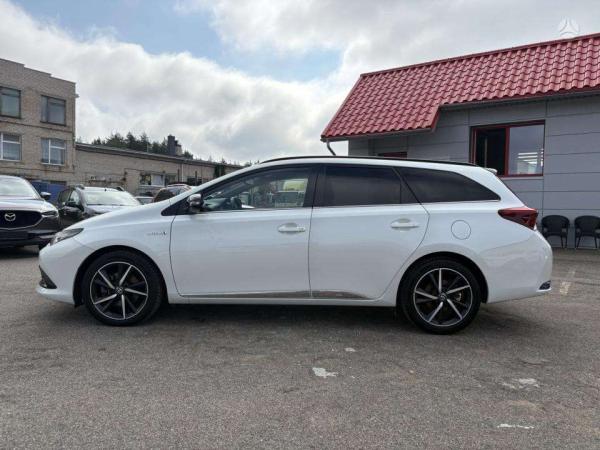 Balts Toyota Auris 2018 Radviliškis, ar dzinēja tilpumu 1.80 L un nobraukumu 214 tūkst. km par 11350 €, foto 7 vietnē AUTOMOTO.COM.LV