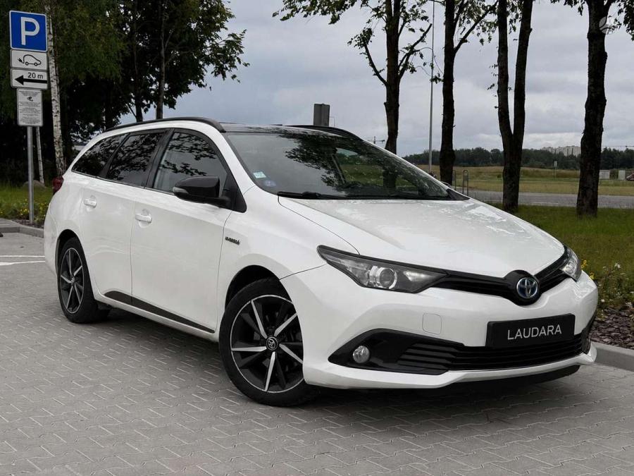 Balts Toyota Auris 2019 Viļņa, ar dzinēja tilpumu 1.80 L un nobraukumu 216 tūkst. km par 10800 €, foto 9 vietnē AUTOMOTO.COM.LV