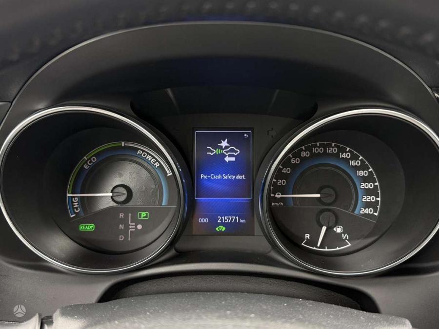 Balts Toyota Auris 2019 Viļņa, ar dzinēja tilpumu 1.80 L un nobraukumu 216 tūkst. km par 10800 €, foto 21 vietnē AUTOMOTO.COM.LV