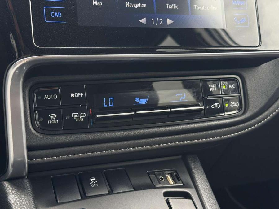 Balts Toyota Auris 2019 Viļņa, ar dzinēja tilpumu 1.80 L un nobraukumu 216 tūkst. km par 10800 €, foto 26 vietnē AUTOMOTO.COM.LV