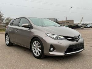 Dzeltens Toyota Auris 2012 Marijampole, ar dzinēja tilpumu 1.36 L un nobraukumu 236 tūkst. km par 3850 €, foto 2 vietnē AUTOMOTO.COM.LV