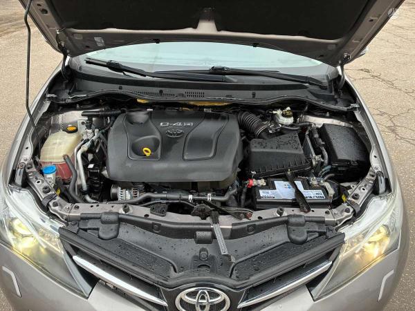 Dzeltens Toyota Auris 2012 Marijampole, ar dzinēja tilpumu 1.36 L un nobraukumu 236 tūkst. km par 3850 €, foto 10 vietnē AUTOMOTO.COM.LV