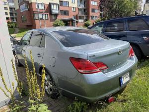 Blue Toyota Avalon 2006 in Vilnius, with an engine capacity of 3.46 L and mileage of 138 thousand km for 2450 €, photo 7 on AUTOMOTO.COM.LV