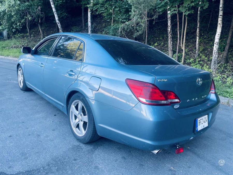 Grey Toyota Avalon 2008 in Vilnius, with an engine capacity of 3.46 L and mileage of 129 thousand km for 2500 €, photo 5 on AUTOMOTO.COM.LV