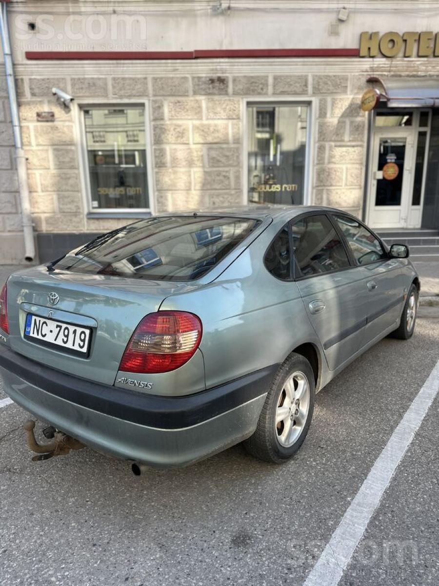 Toyota Avalon 2001 Daugavpils, ar dzinēja tilpumu 2.00 L un nobraukumu 299 tūkst. km par 2000 €, foto 7 vietnē AUTOMOTO.COM.LV
