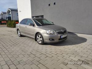 Smilšu krāsa Toyota Avensis 2006 Tallina, ar dzinēja tilpumu 2.00 L un nobraukumu 199 tūkst. km par 3750 €, foto  vietnē AUTOMOTO.COM.LV