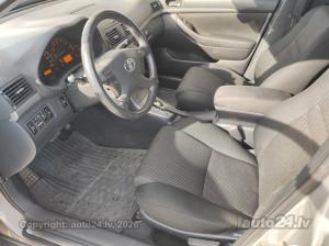 Smilšu krāsa Toyota Avensis 2006 Tallina, ar dzinēja tilpumu 2.00 L un nobraukumu 199 tūkst. km par 3750 €, foto 8 vietnē AUTOMOTO.COM.LV