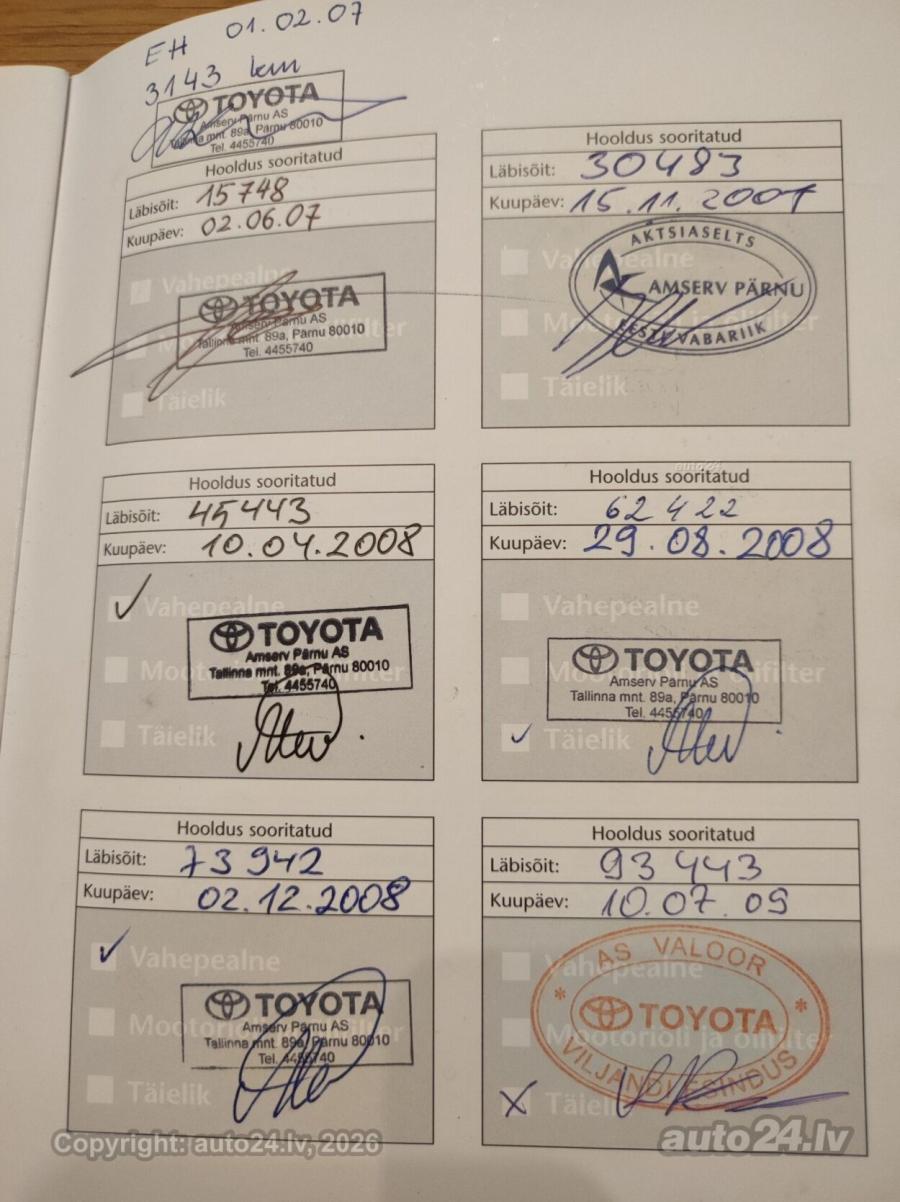 Smilšu krāsa Toyota Avensis 2006 Tallina, ar dzinēja tilpumu 2.00 L un nobraukumu 199 tūkst. km par 3750 €, foto 14 vietnē AUTOMOTO.COM.LV
