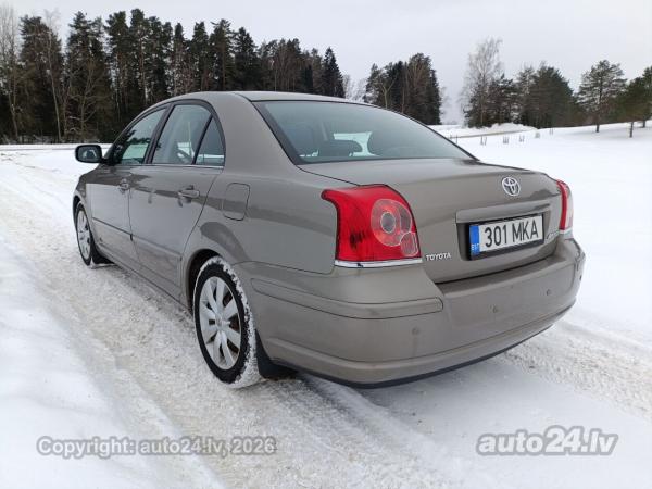 Smilšu krāsa Toyota Avensis 2007 Veru, ar dzinēja tilpumu 2.00 L un nobraukumu 0 tūkst. km par 2800 €, foto 3 vietnē AUTOMOTO.COM.LV