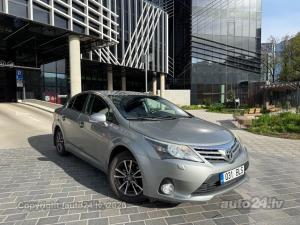 Beige Toyota Avensis 2014 in Tallinn, with an engine capacity of 1.80 L and mileage of 141 thousand km for 8600 €, photo 5 on AUTOMOTO.COM.LV