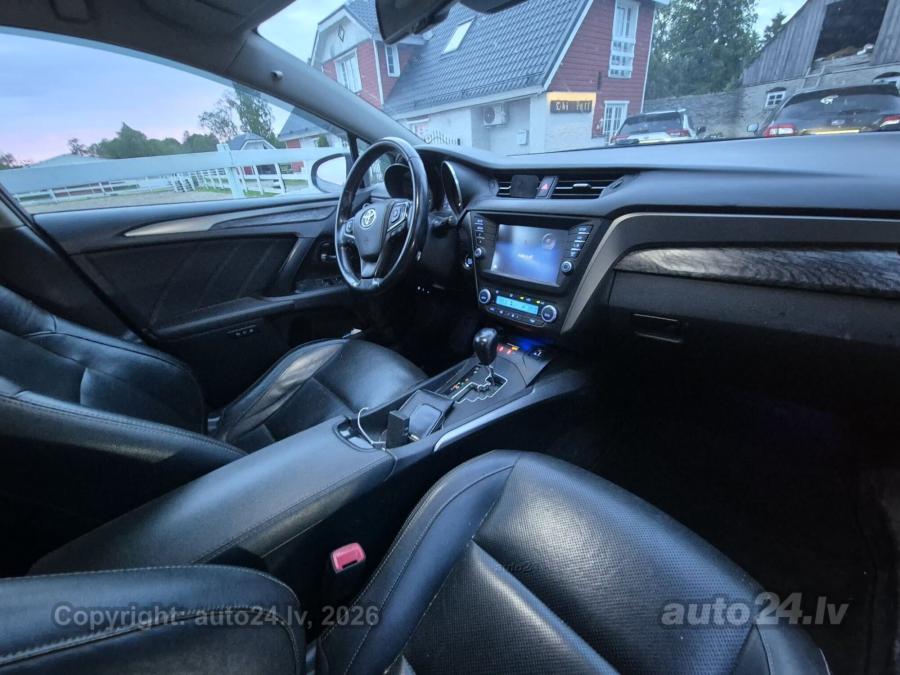 Бежевый Тойота Авенсис 2015 в Таллин, объемом двигателя 2.00 л и пробегом 317 тыс. км за 7490 €, фото 10 на AUTOMOTO.COM.LV