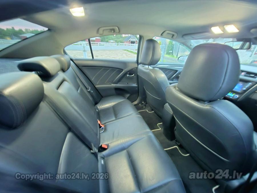 Бежевый Тойота Авенсис 2015 в Таллин, объемом двигателя 2.00 л и пробегом 317 тыс. км за 7490 €, фото 11 на AUTOMOTO.COM.LV