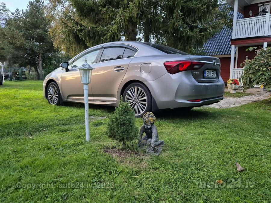 Бежевый Тойота Авенсис 2015 в Таллин, объемом двигателя 2.00 л и пробегом 317 тыс. км за 7490 €, фото 16 на AUTOMOTO.COM.LV