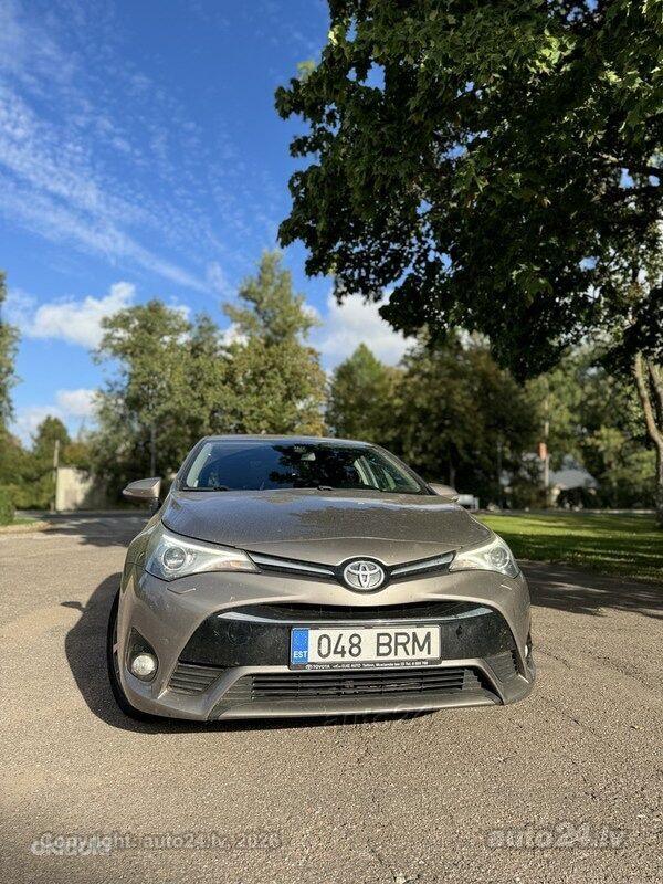 Бежевый Тойота Авенсис 2016 в Таллин, объемом двигателя 1.80 л и пробегом 141 тыс. км за 11499 €, фото 2 на AUTOMOTO.COM.LV