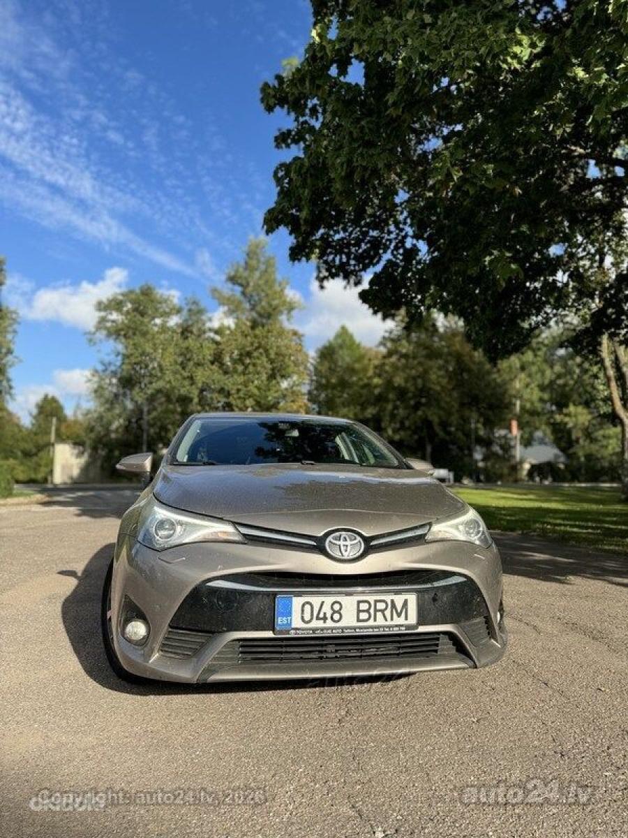 Smilšu krāsa Toyota Avensis 2016 Tallina, ar dzinēja tilpumu 1.80 L un nobraukumu 141 tūkst. km par 11499 €, foto 3 vietnē AUTOMOTO.COM.LV
