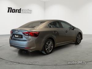 Smilšu krāsa Toyota Avensis 2018 Tallina, ar dzinēja tilpumu 1.80 L un nobraukumu 175 tūkst. km par 12490 €, foto 4 vietnē AUTOMOTO.COM.LV
