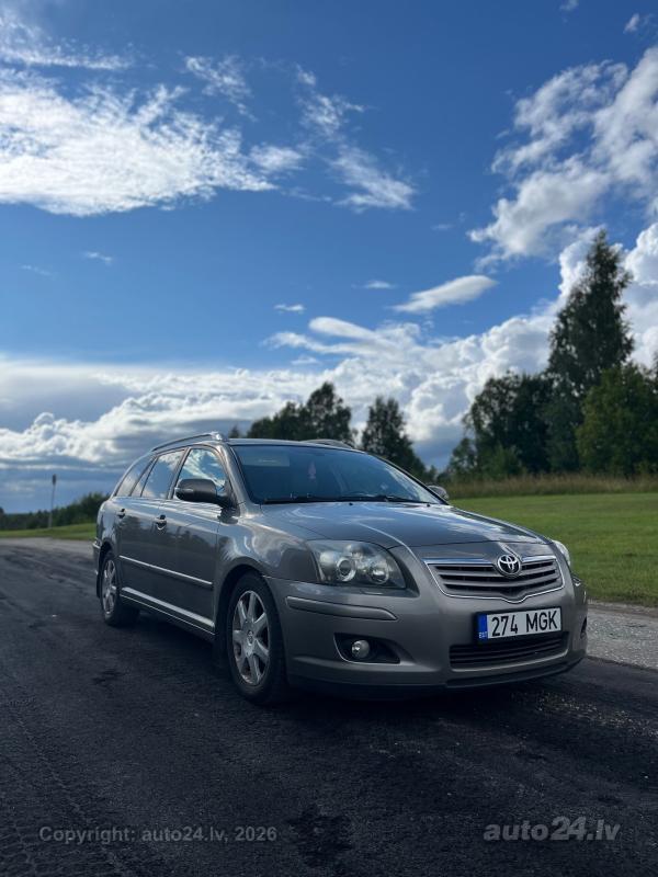 Smilšu krāsa Toyota Avensis 2006 Jegeva, ar dzinēja tilpumu 2.40 L un nobraukumu 0 tūkst. km par 2600 €, foto 1 vietnē AUTOMOTO.COM.LV