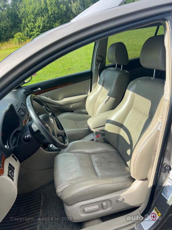 Smilšu krāsa Toyota Avensis 2006 Jegeva, ar dzinēja tilpumu 2.40 L un nobraukumu 0 tūkst. km par 2600 €, foto 11 vietnē AUTOMOTO.COM.LV