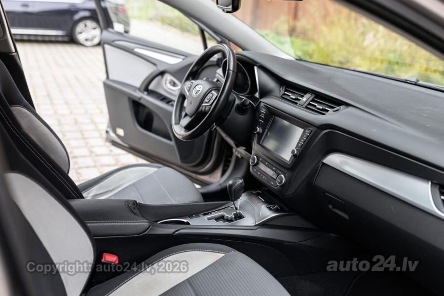 Бежевый Тойота Авенсис 2015 в Таллин, объемом двигателя 1.80 л и пробегом 180 тыс. км за 10800 €, фото 10 на AUTOMOTO.COM.LV