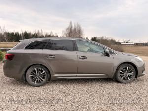 Beige Toyota Avensis 2016 in Tallinn, with an engine capacity of 1.80 L and mileage of 140 thousand km for 10900 €, photo  on AUTOMOTO.COM.LV
