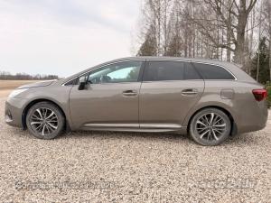 Beige Toyota Avensis 2016 in Tallinn, with an engine capacity of 1.80 L and mileage of 140 thousand km for 10900 €, photo 5 on AUTOMOTO.COM.LV