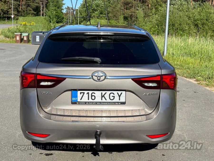 Бежевый Тойота Авенсис 2016 в Таллин, объемом двигателя 1.80 л и пробегом 391 тыс. км за 7900 €, фото 6 на AUTOMOTO.COM.LV