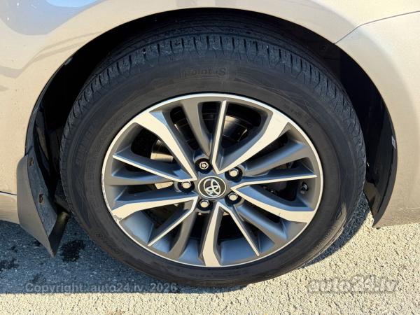Бежевый Тойота Авенсис 2016 в Таллин, объемом двигателя 1.80 л и пробегом 391 тыс. км за 7900 €, фото 9 на AUTOMOTO.COM.LV