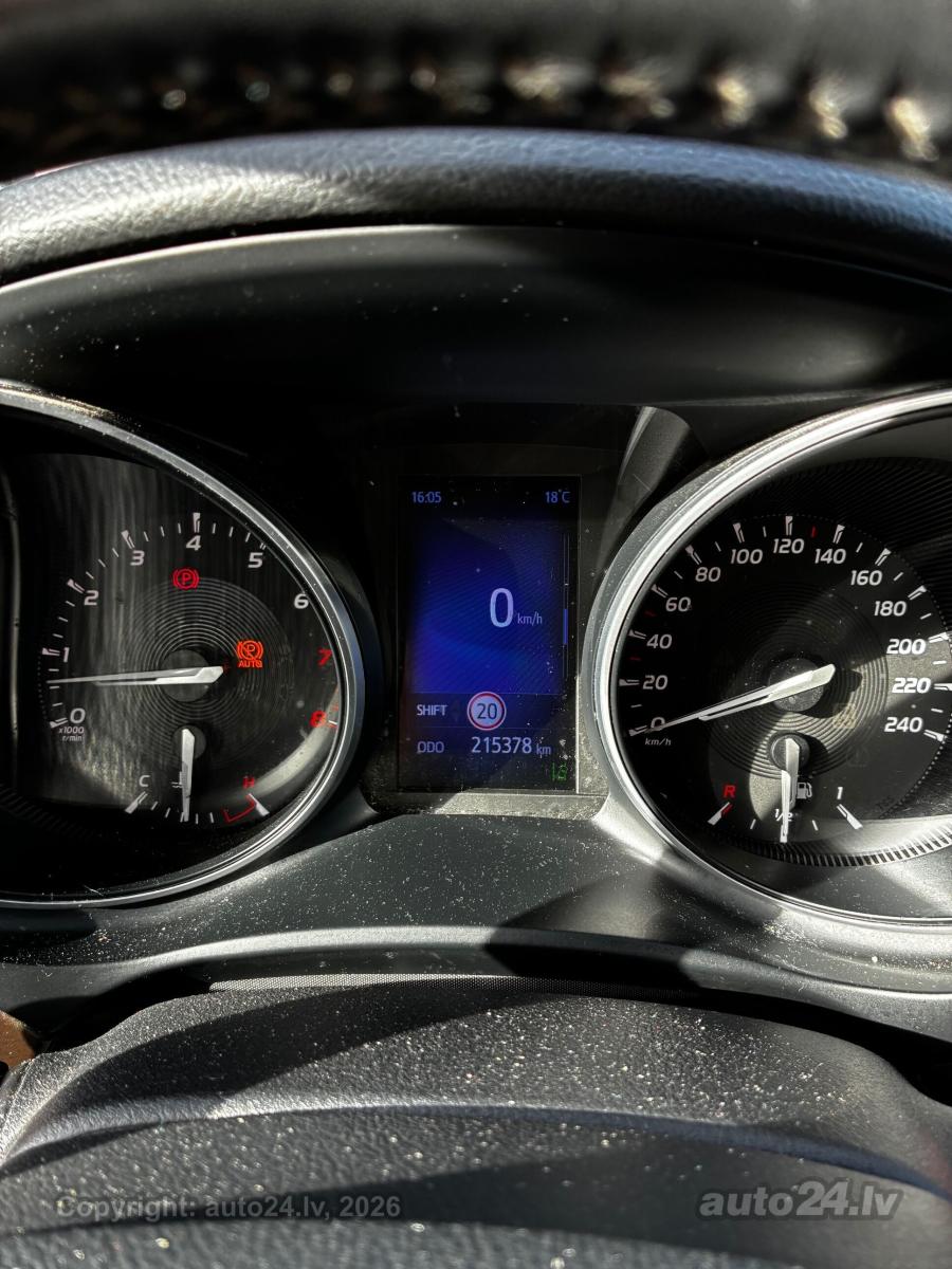 Бежевый Тойота Авенсис 2016 в Таллин, объемом двигателя 1.80 л и пробегом 215 тыс. км за 8900 €, фото 9 на AUTOMOTO.COM.LV