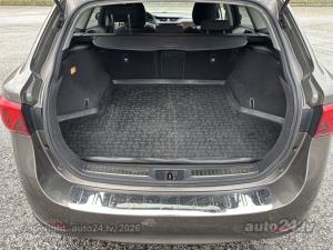 Бежевый Тойота Авенсис 2016 в Таллин, объемом двигателя 1.80 л и пробегом 175 тыс. км за 10900 €, фото 10 на AUTOMOTO.COM.LV
