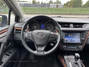 Бежевый Тойота Авенсис 2016 в Таллин, объемом двигателя 1.80 л и пробегом 175 тыс. км за 10900 €, фото 12 на AUTOMOTO.COM.LV