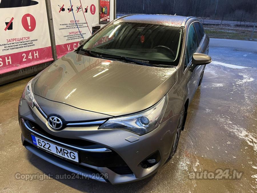 Smilšu krāsa Toyota Avensis 2017 Tallina, ar dzinēja tilpumu 1.60 L un nobraukumu 150 tūkst. km par 12400 €, foto 3 vietnē AUTOMOTO.COM.LV